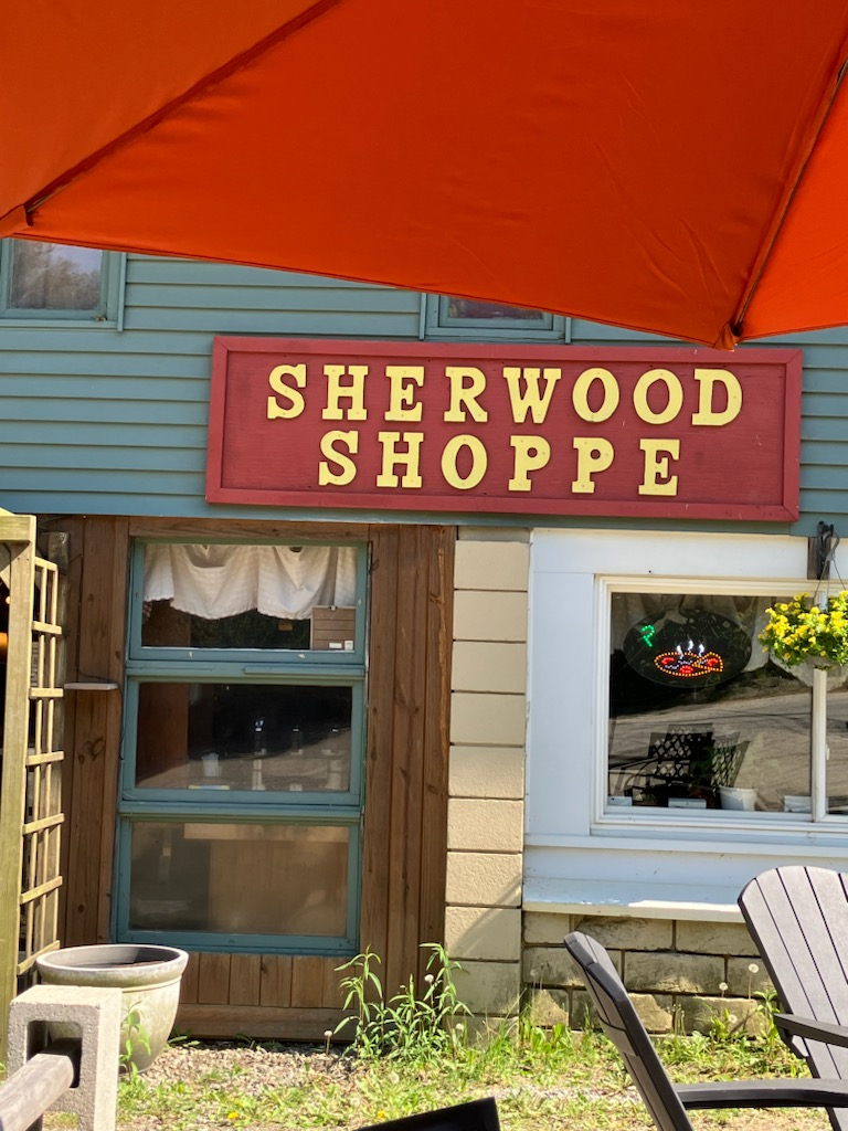 Shoppe-entrance-photo-by-Ann-Krawet – The Becket Beat